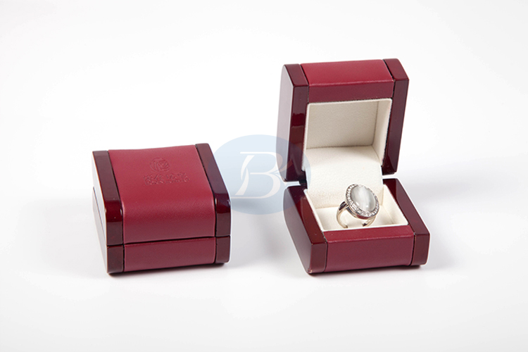 Red wooden jewelry box wholesale, ring jewelry box factory - Jewelry box